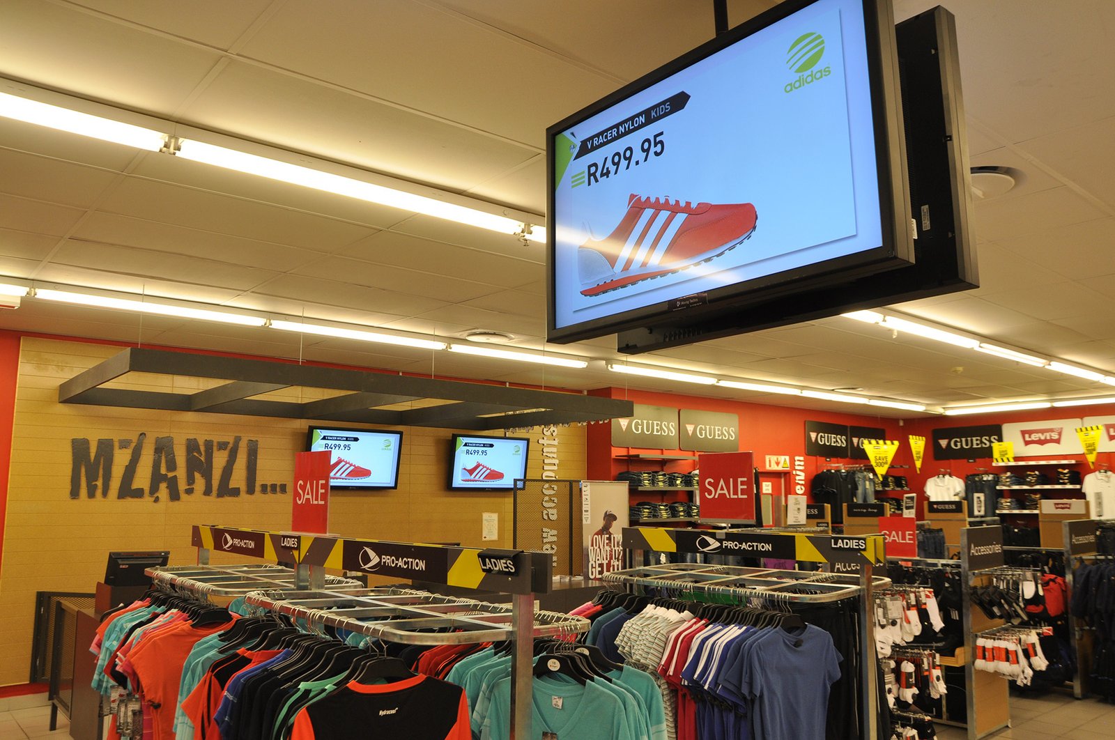 Digital Signage – World Wide Digital